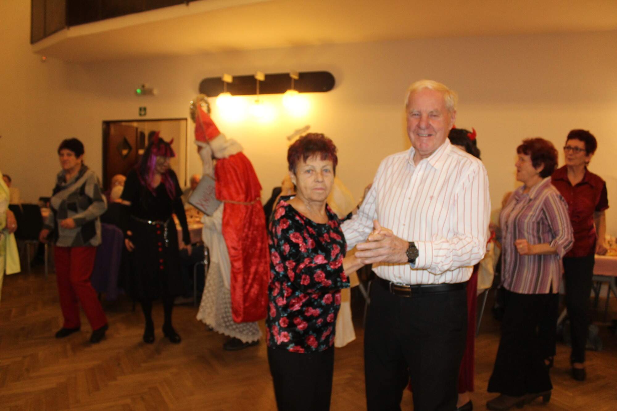 6.12.2023 – jana velimova – album na Rajčeti