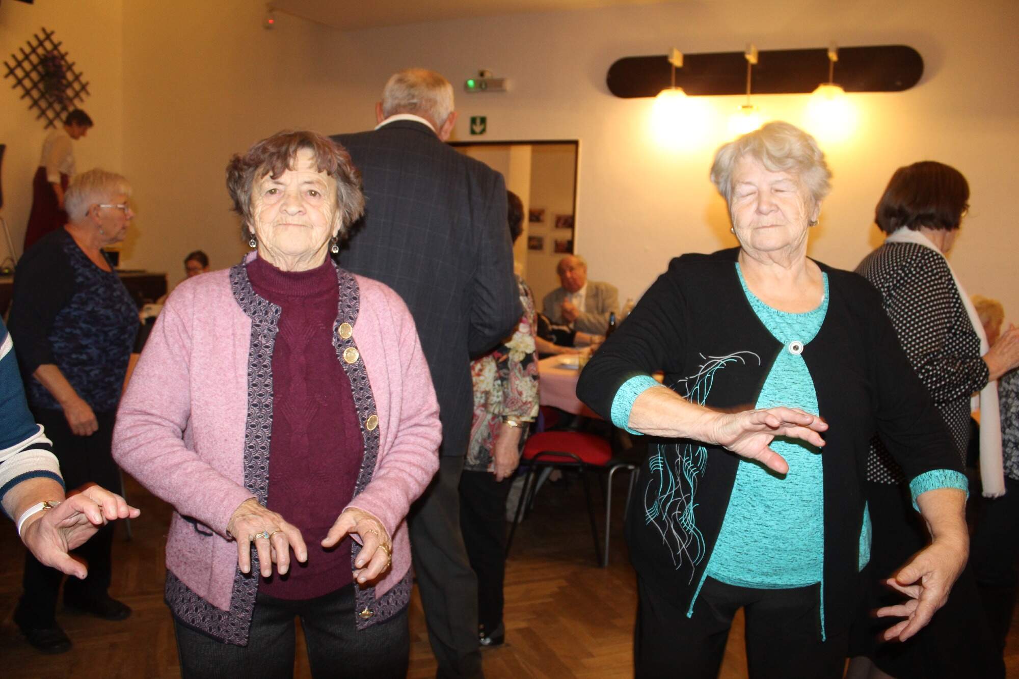 6.12.2023 – jana velimova – album na Rajčeti